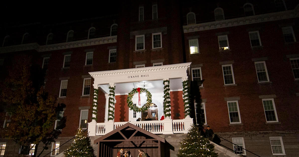 Video: Merry Christmas From Holy Cross! | Holy Cross Magazine