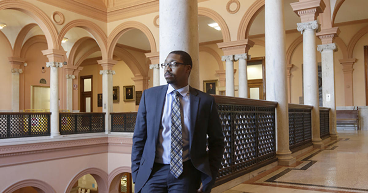 Che Anderson '11 Makes ‘40 Under Forty' List | Holy Cross Magazine
