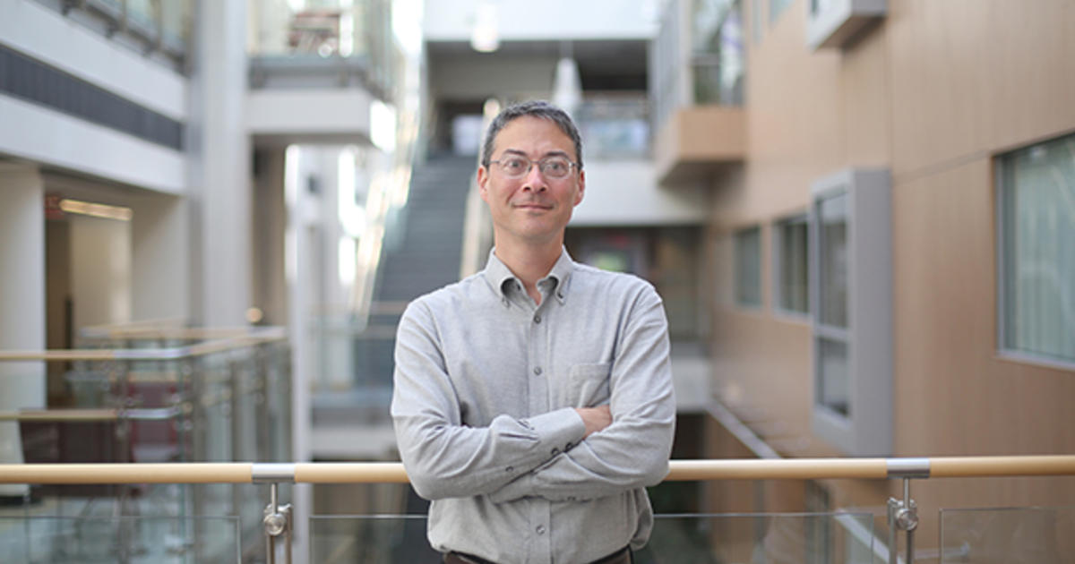 How to Live Like a Billionaire? Holy Cross Professor Does the Math So ...