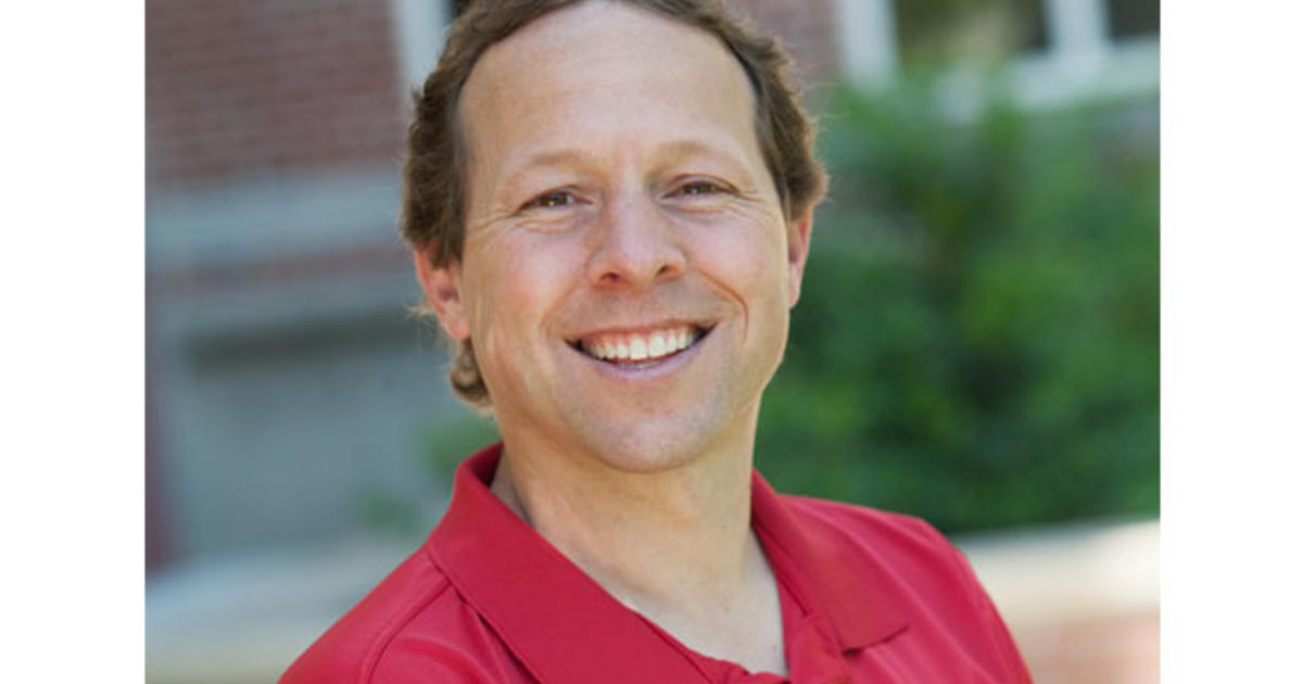 Holy Cross Economics Professor Is Sought-After Expert on the Economic ...