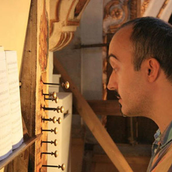 Italian Organist to Kick Off Annual Holy Cross Chapel Artists Series ...